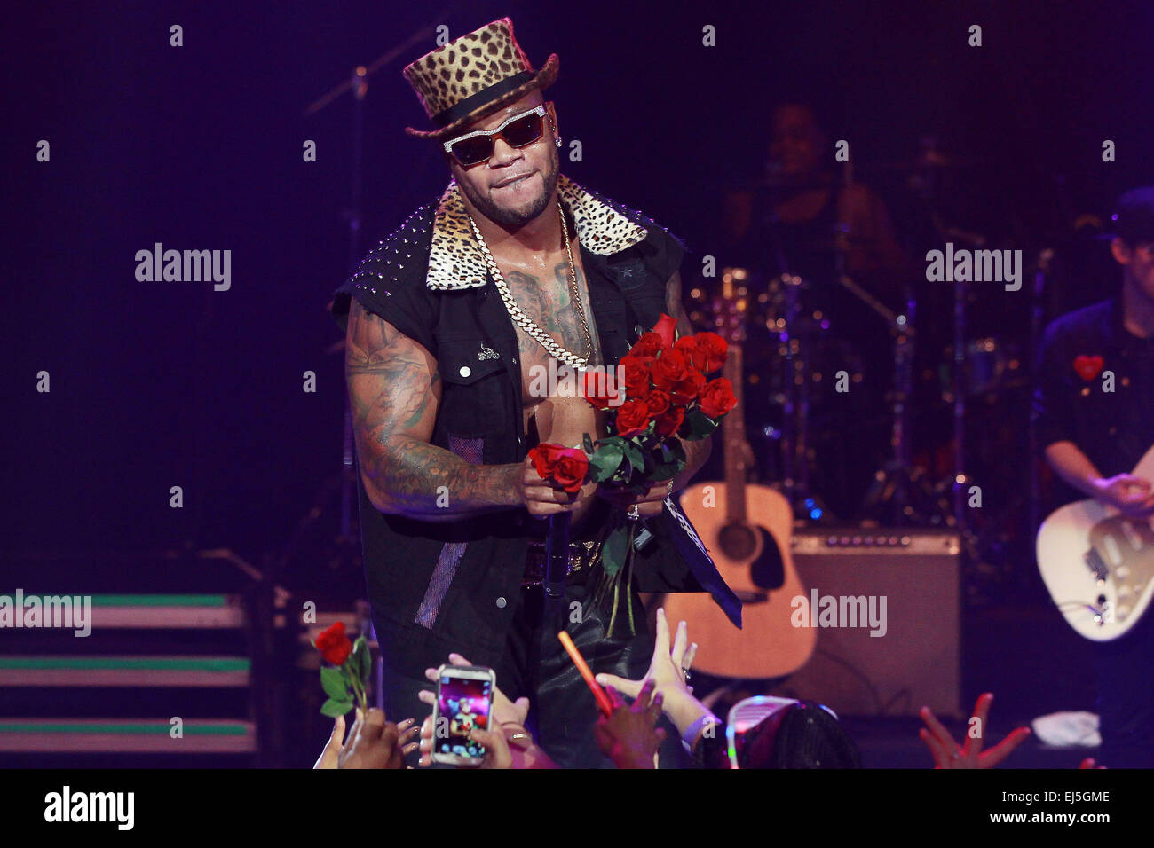 Flo Rida performs a private show at Hard Rock Live on his 35th birthday ...