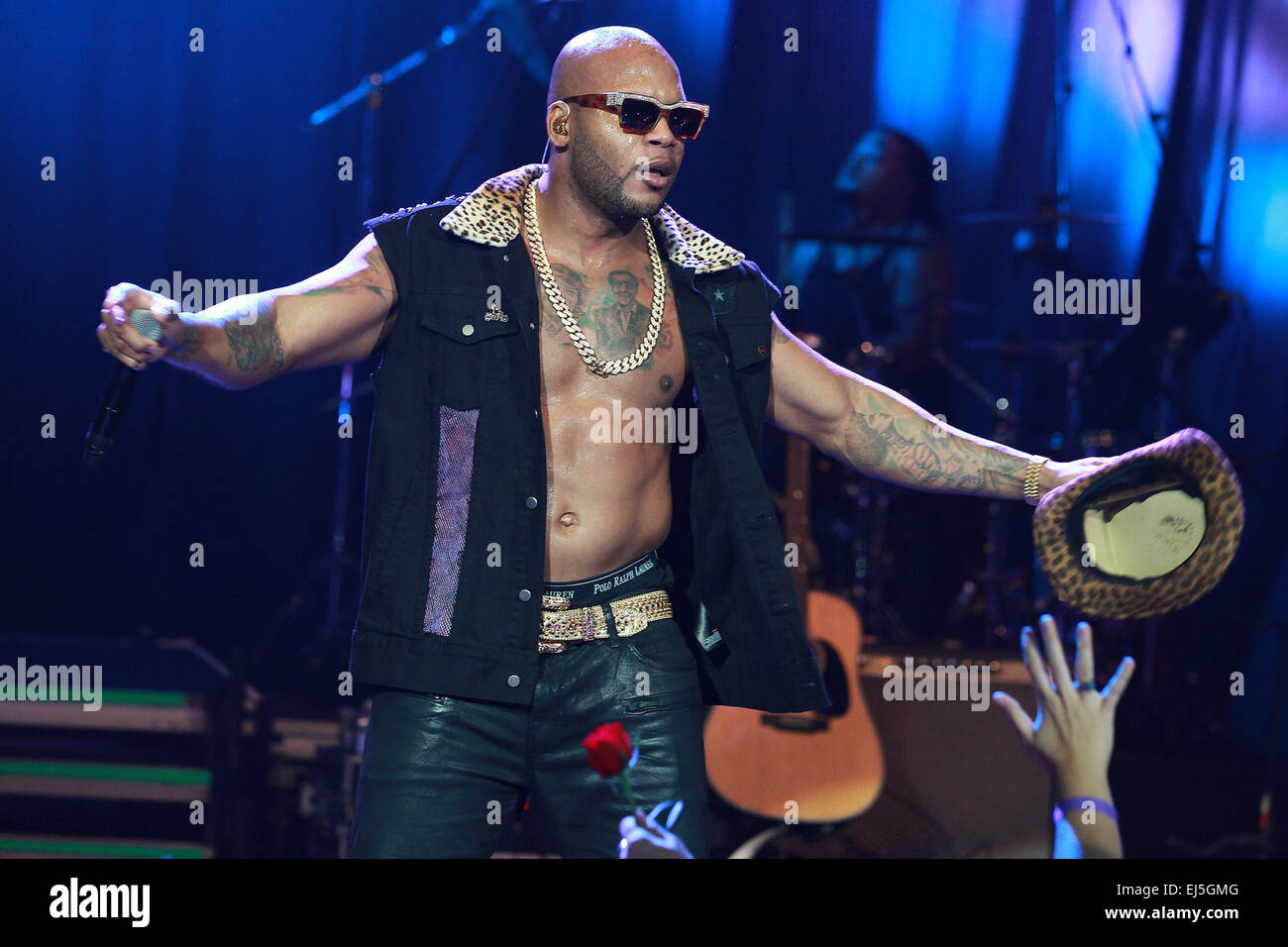 Flo Rida performs a private show at Hard Rock Live on his 35th birthday ...