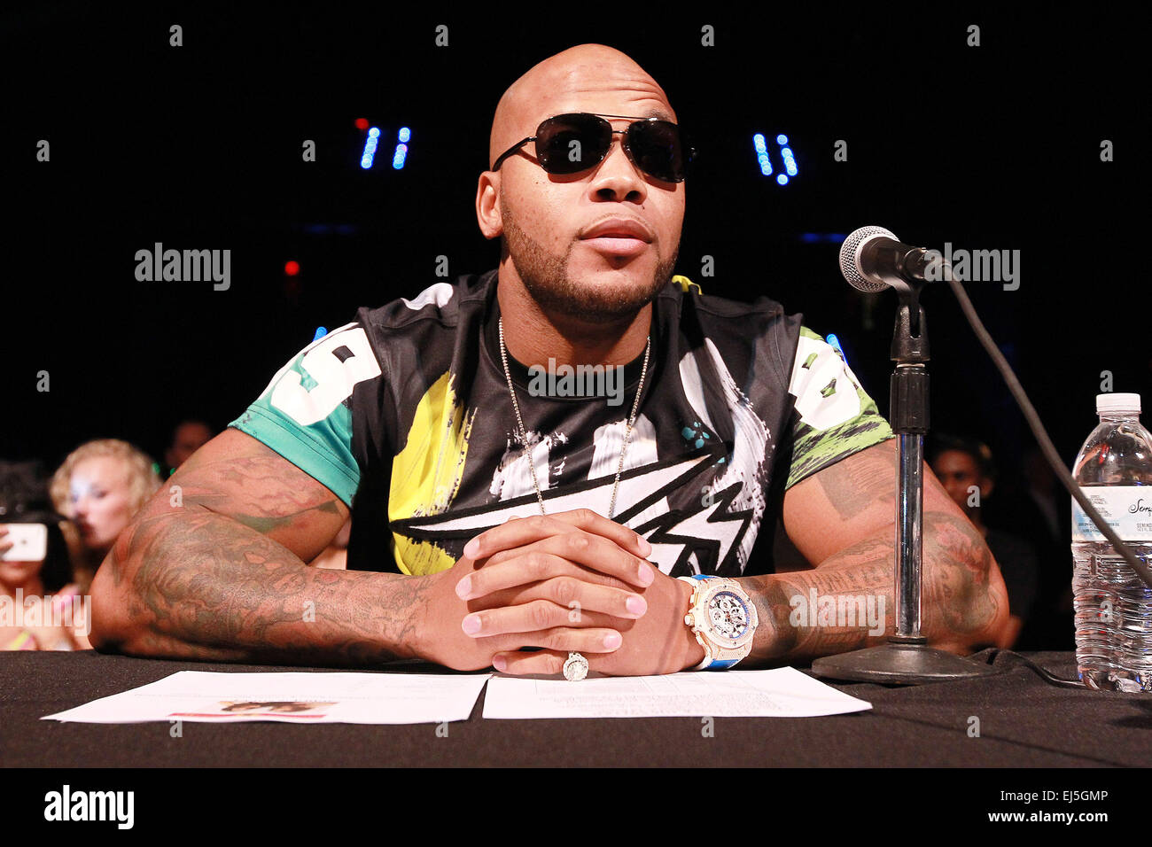 Flo Rida performs a private show at Hard Rock Live on his 35th birthday ...