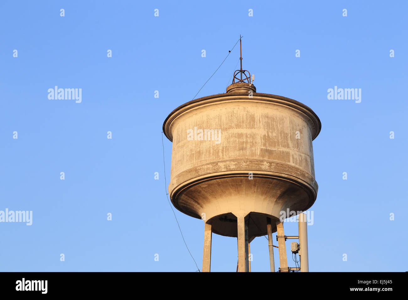 Rusty steel water tanks hi-res stock photography and images - Alamy