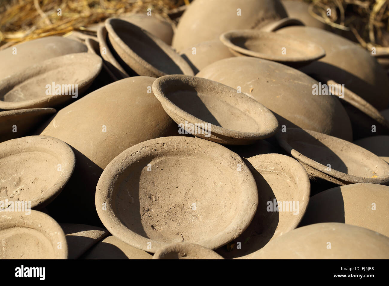 clay pot Thai style handmade prepare for fire Stock Photo - Alamy