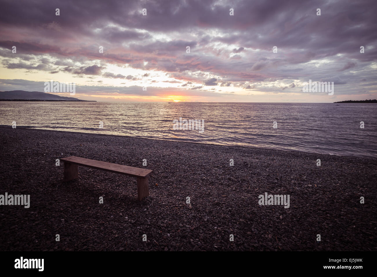 The bench pebble beach hi-res stock photography and images - Alamy