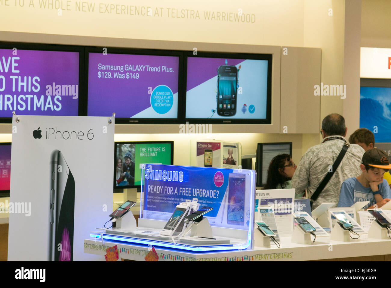 Mobile cell phone store sign High Resolution Stock Photography and ...