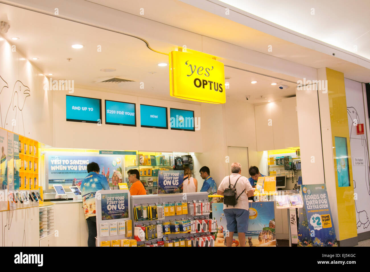 Australian telecommunication retailer hi-res stock photography and ...