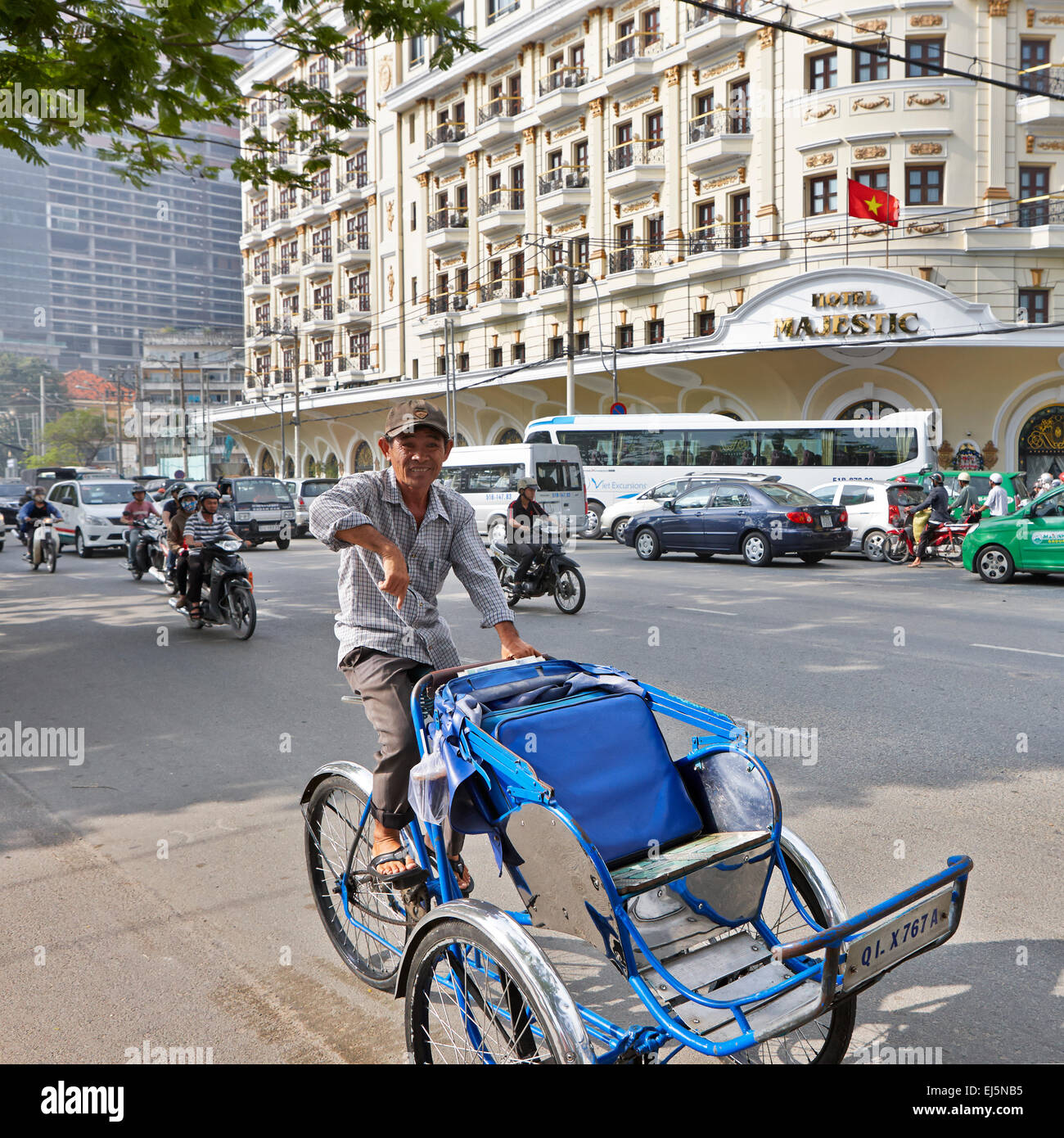 Cyclo rickshaw ride on street hi-res stock photography and images - Alamy