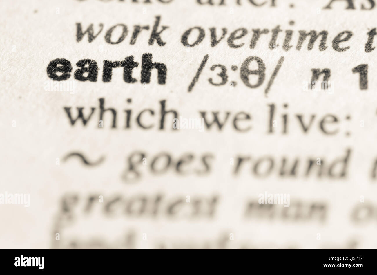 Definition of word earth in dictionary Stock Photo - Alamy