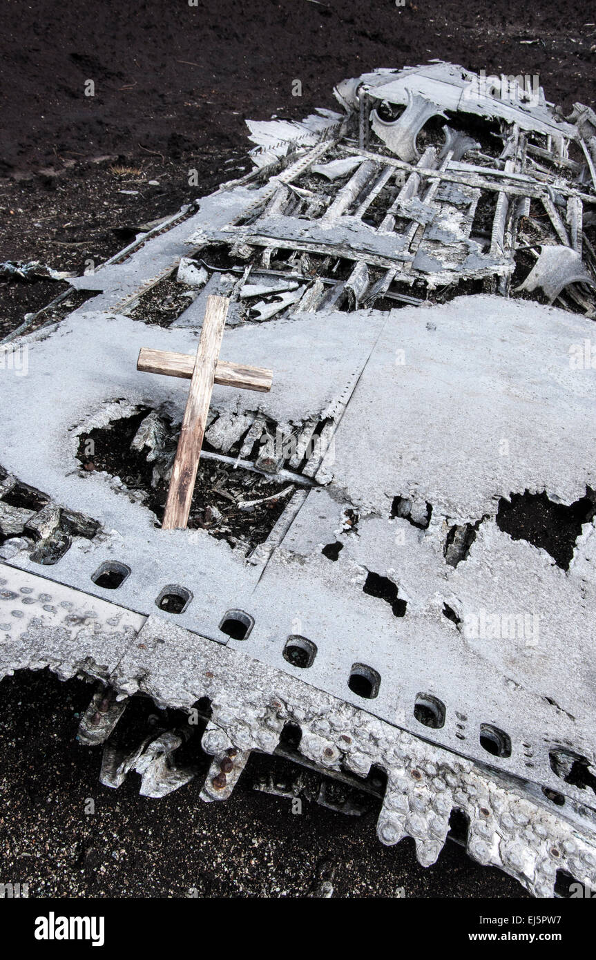 The wreckage of crashed American B29 "Over Exposed" on Bleaklow above ...