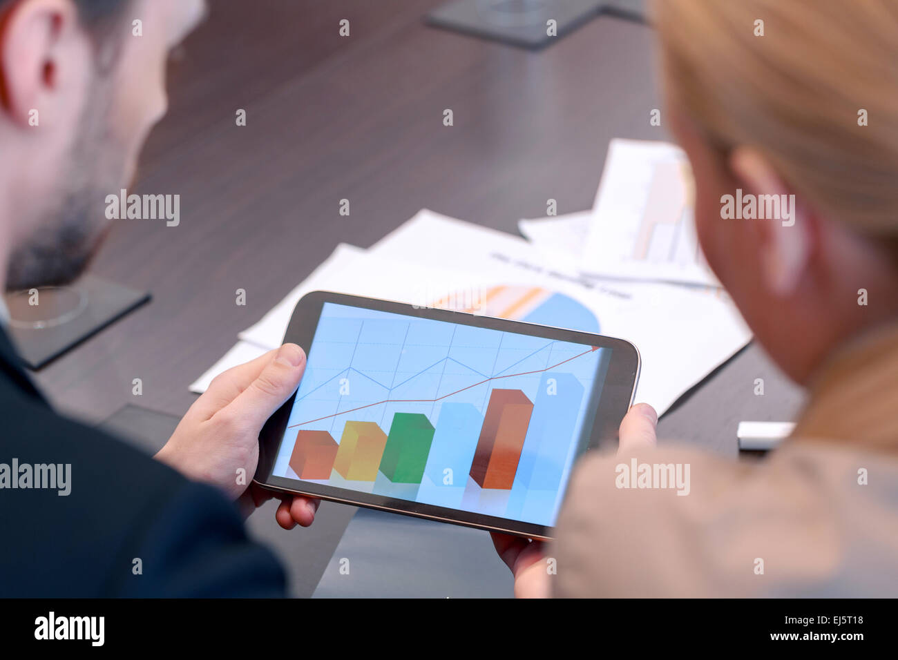 Tablet device depicting diagram Stock Photo - Alamy