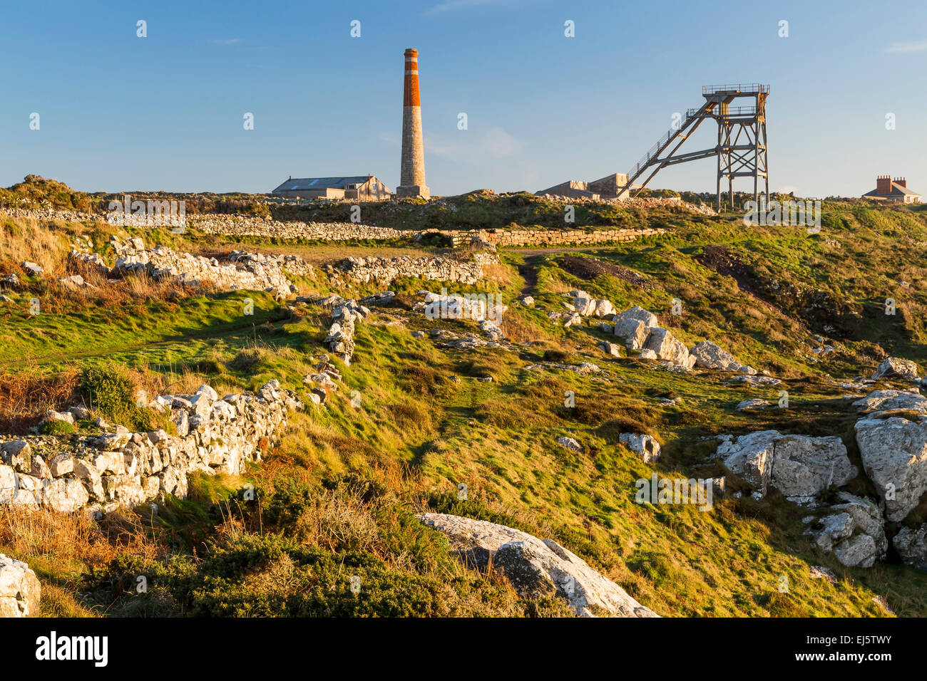 Poldark mine hi-res stock photography and images - Alamy