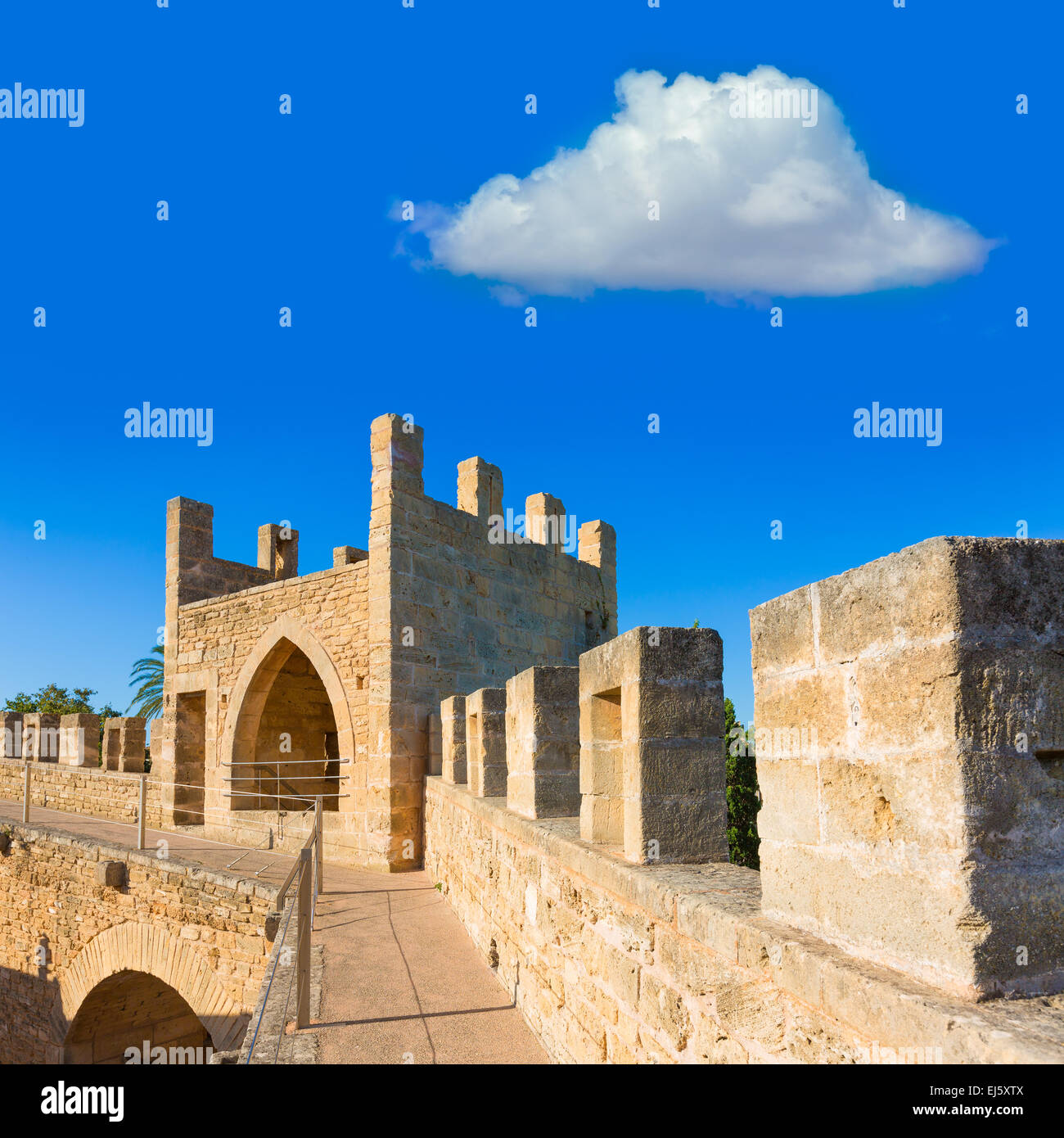 Alcudia old town hi-res stock photography and images - Alamy