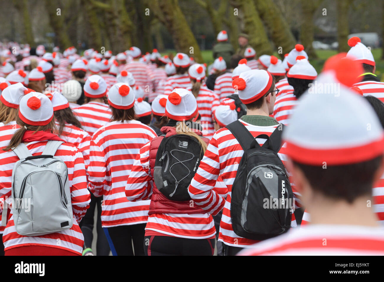 Victoria Park, London, UK. 22nd March 2015. The Where's Wally? Fun run ...