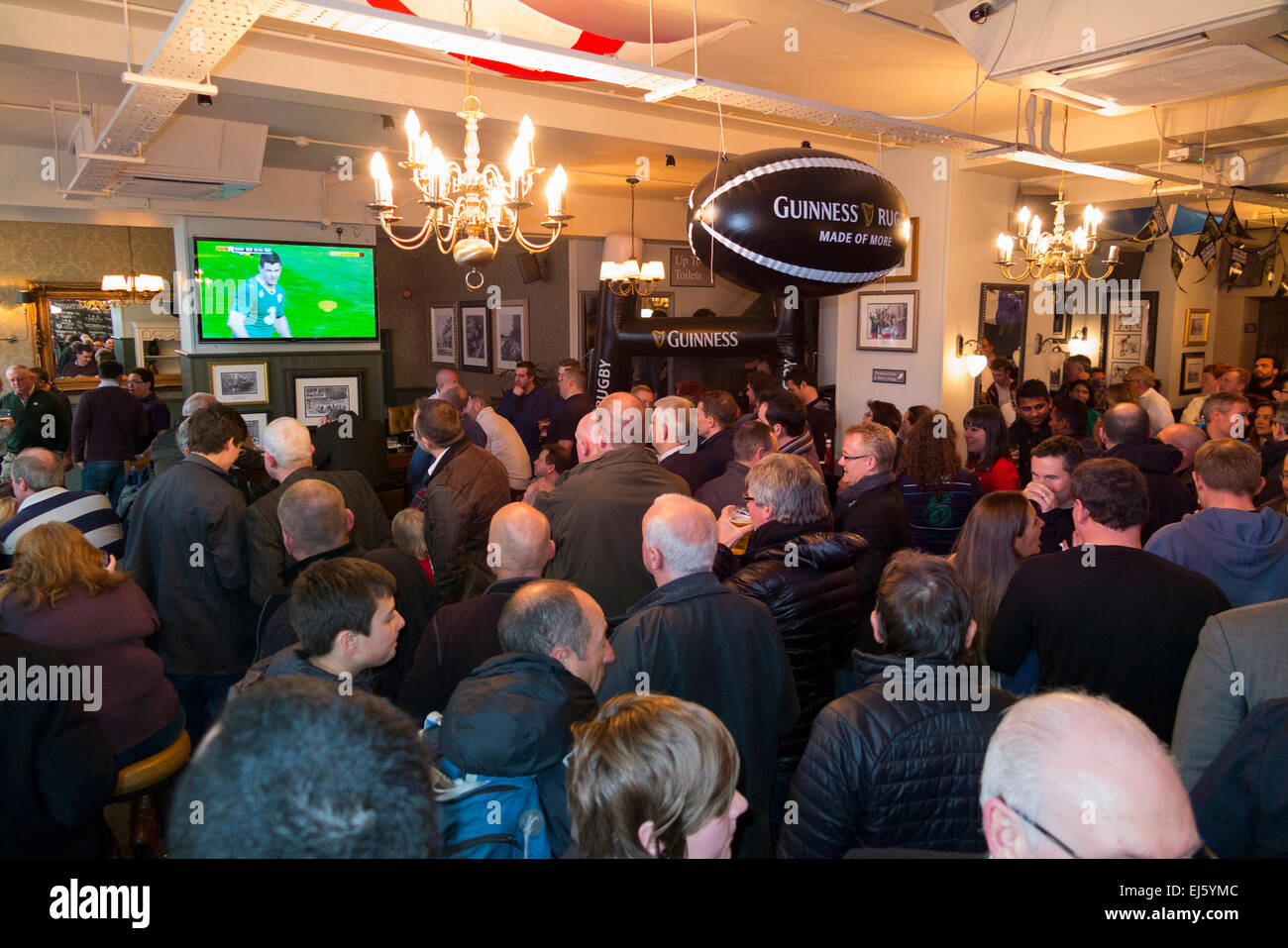 Rugby fan crowd / fans at crowded busy bar - The Bear pub / public ...