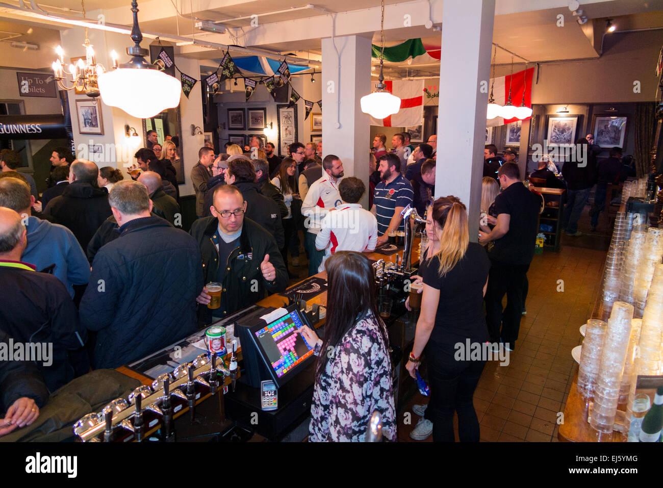 Busy pub interior hi-res stock photography and images - Alamy