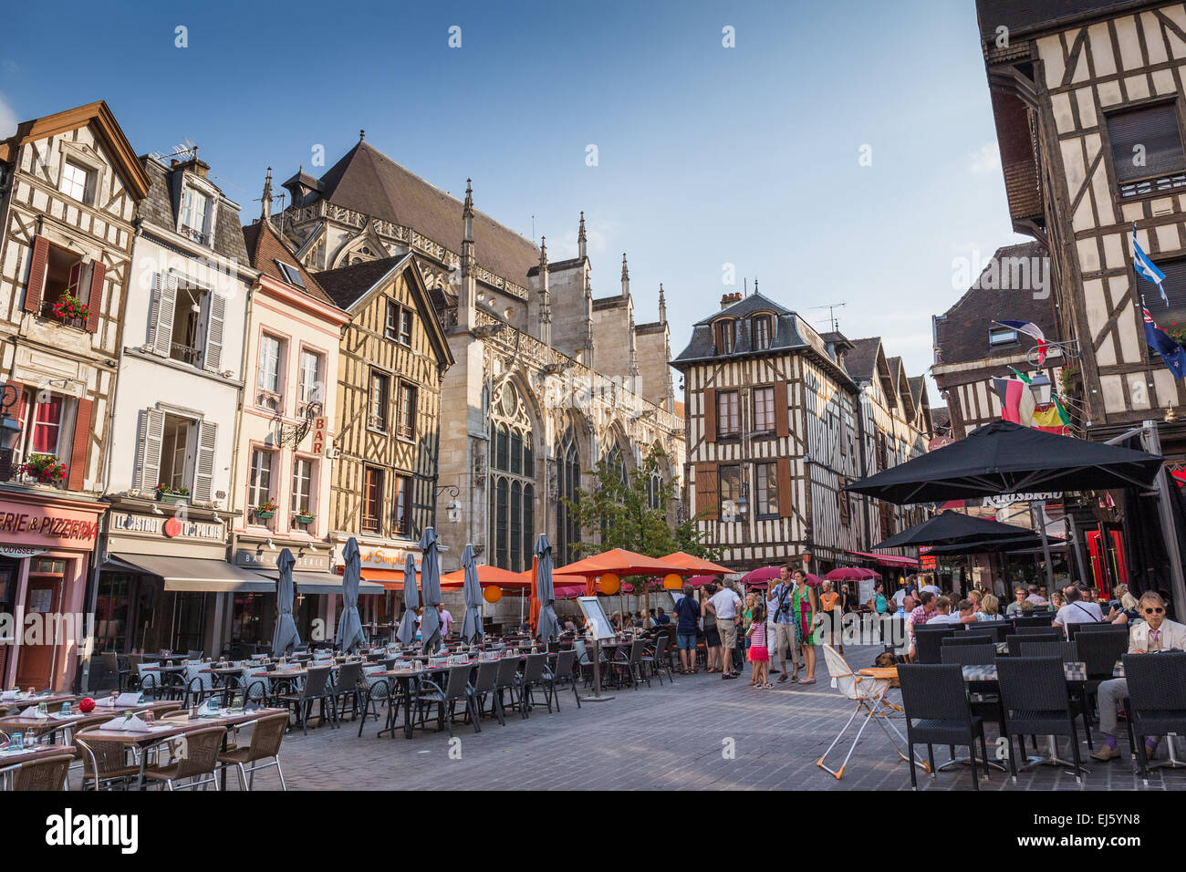 Troyes aube champagne ardenne france hi-res stock photography and ...