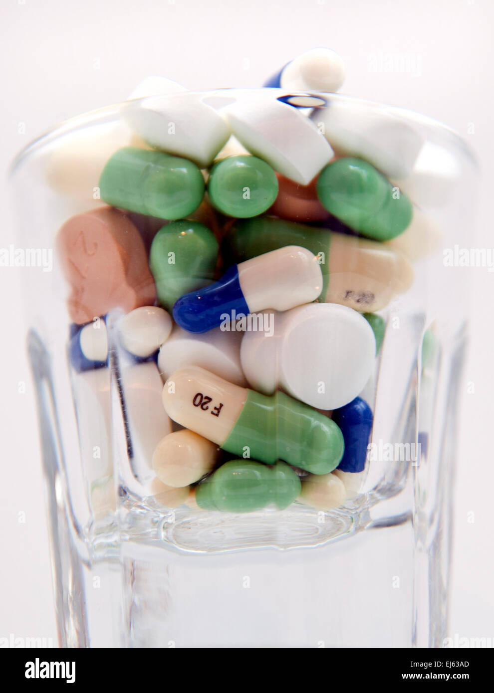 Prescription uk medicines hi-res stock photography and images - Alamy