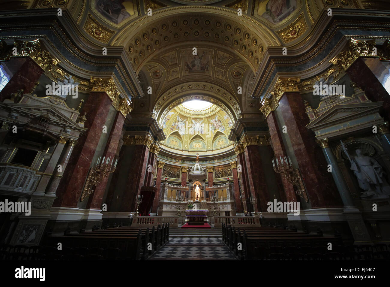 Basilica of St. Istvan Stock Photo - Alamy