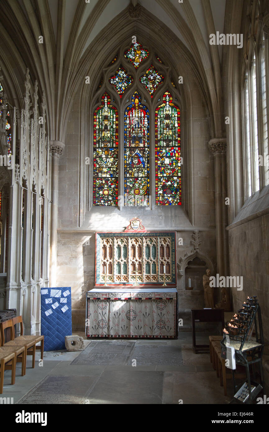 Altar wells cathedral hi-res stock photography and images - Alamy