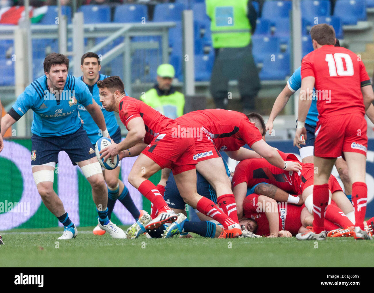 Rome, Italy. 21st Mar, 2015. Welsh scrum half Rhys Webb carries the ...