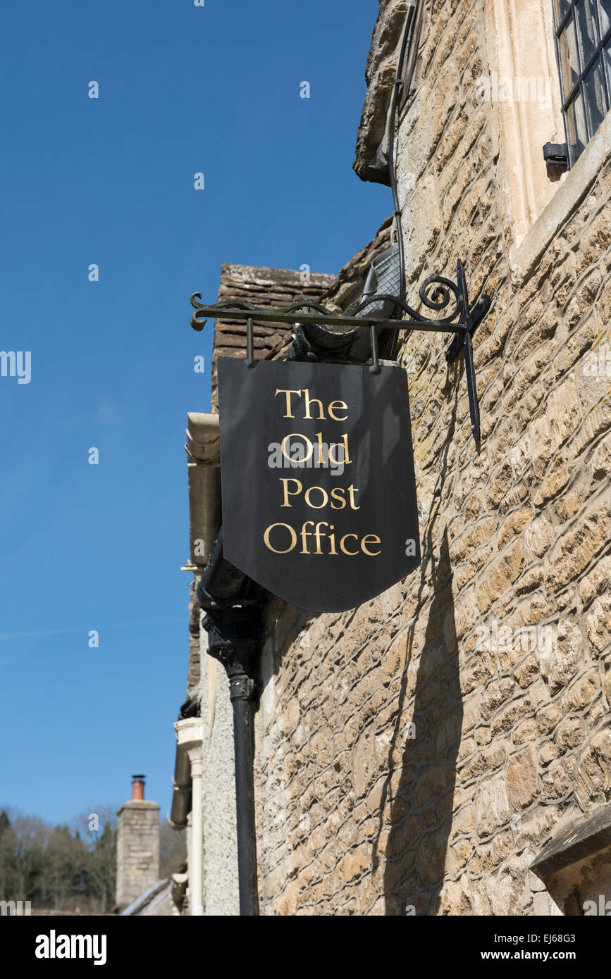 Old post house sign hi-res stock photography and images - Alamy