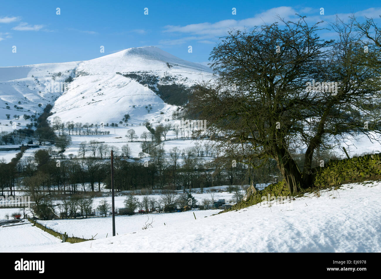 Lose Hill, Edale, in winter, from near Hope village, Peak District ...