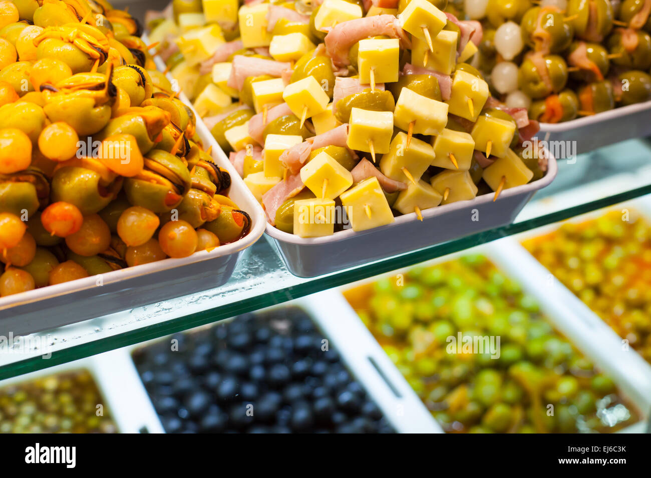 Typical spanish food market Stock Photo - Alamy