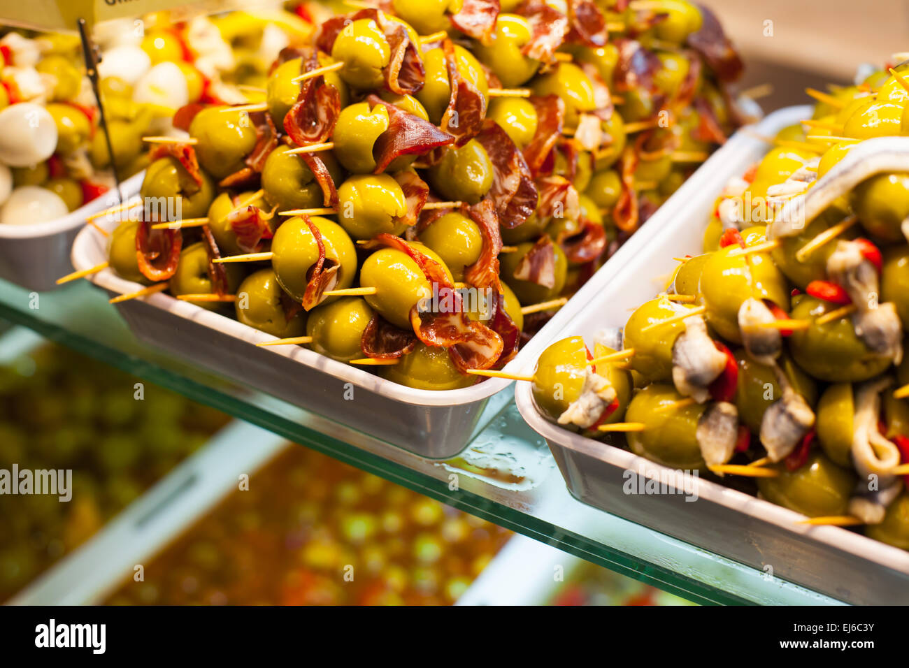 Typical spanish food market Stock Photo - Alamy
