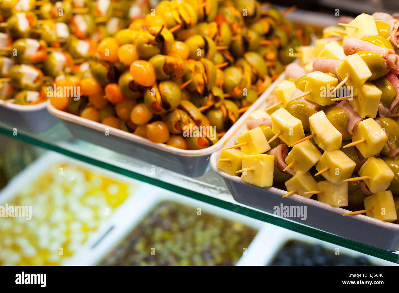 Typical spanish food market Stock Photo - Alamy