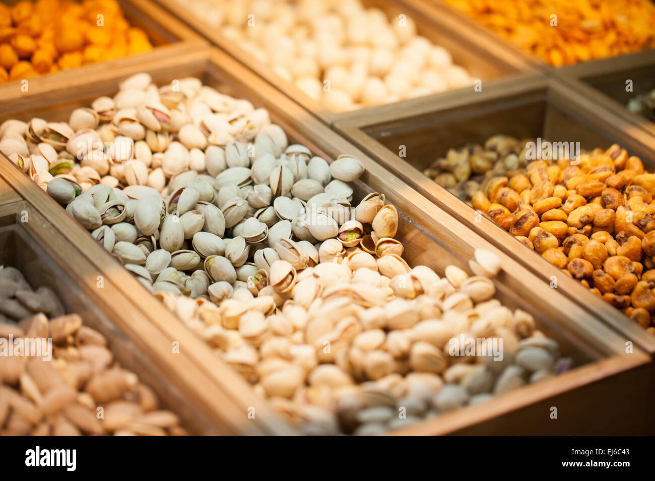 Nuts store spain hi-res stock photography and images - Alamy