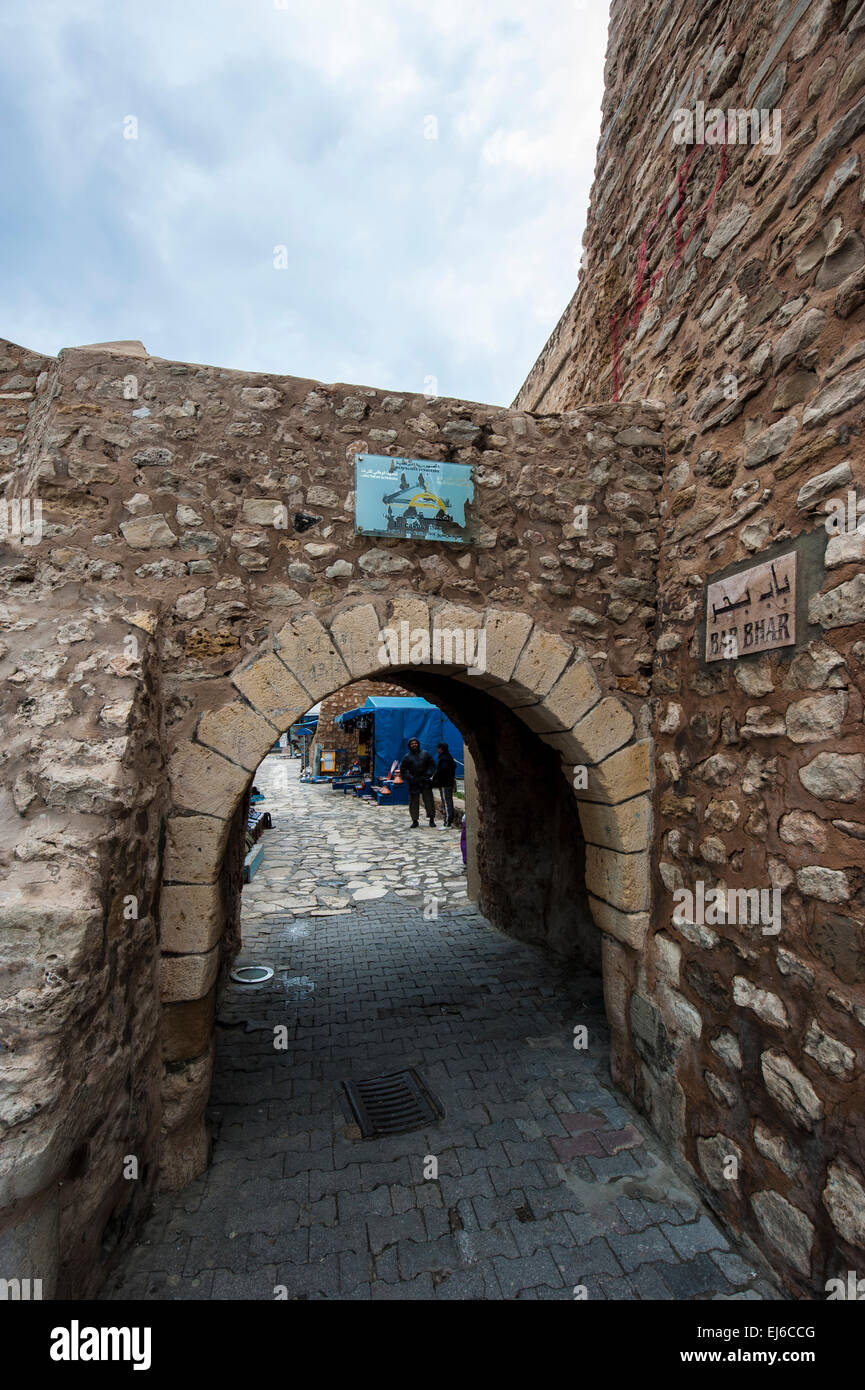 Bab Bhar inside the medina of Hammamet, Tunisia Stock Photo - Alamy