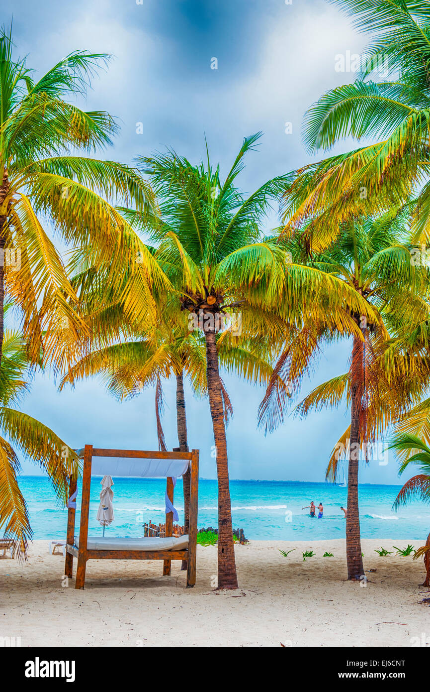 Isla Mujeres Beach Shoreline Stock Photo - Alamy