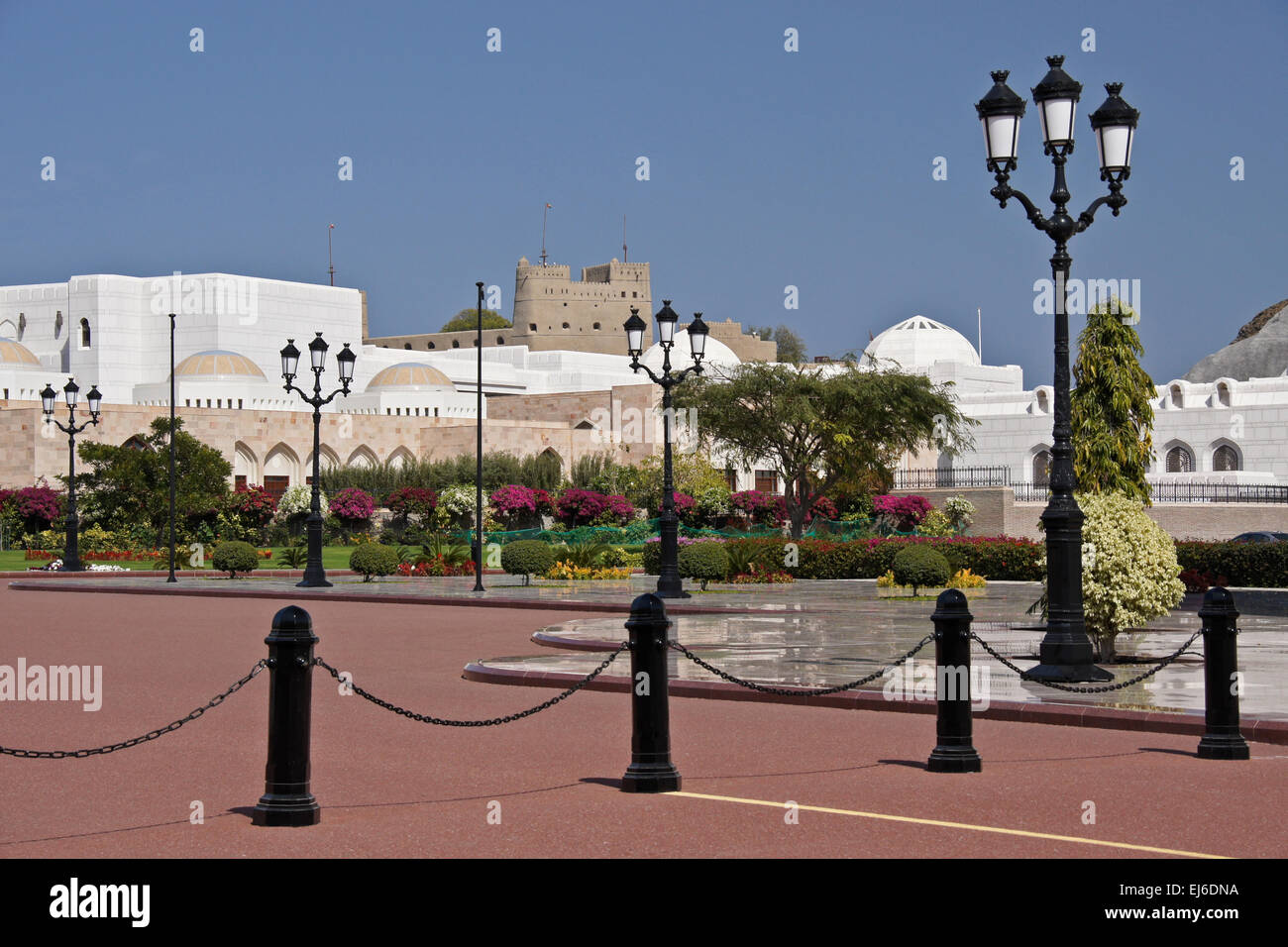 Al Alam Palace (Sultan's Palace) and Jalali Fort, Muscat, Oman Stock ...