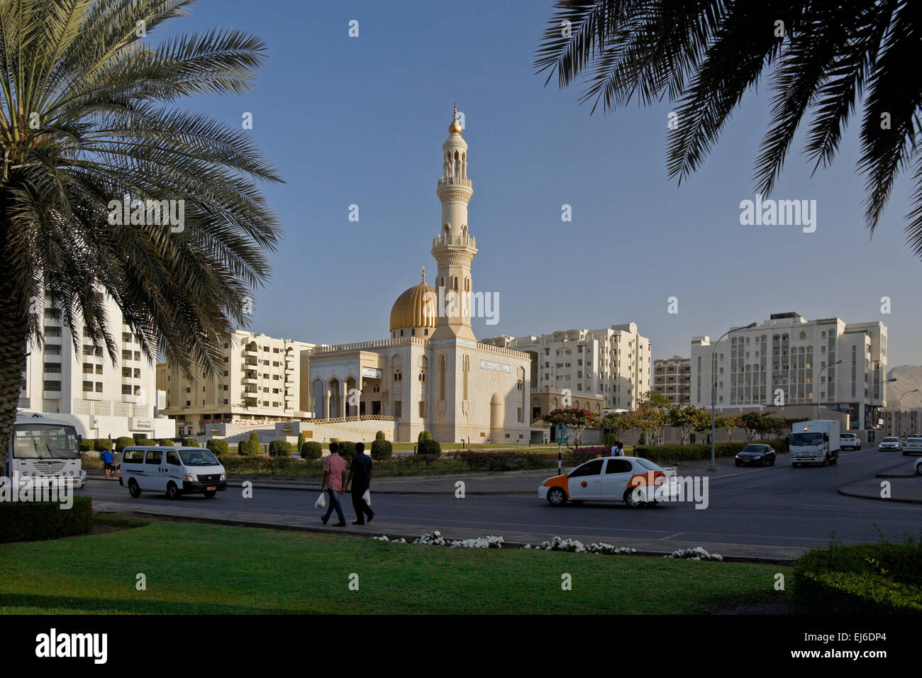 Zawawi mosque muscat oman hi-res stock photography and images - Alamy