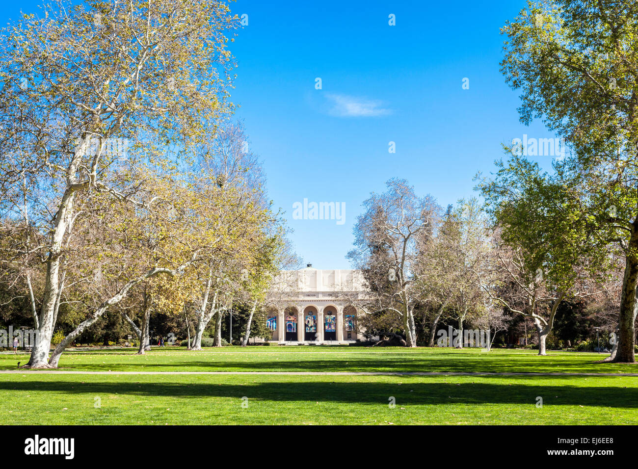 Marston Quadrangle with Bridges Auditorium at Pomona College in ...