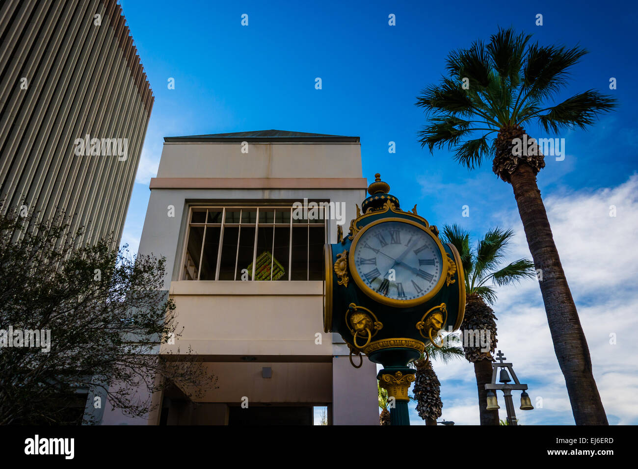 Downtown riverside california hi-res stock photography and images - Alamy