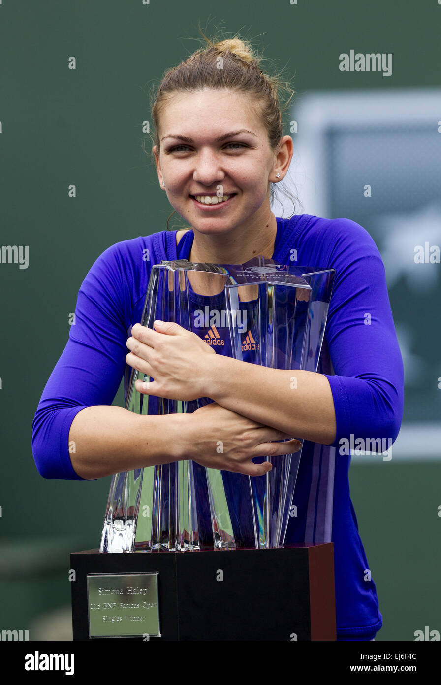 Simona halep poses hi-res stock photography and images - Alamy