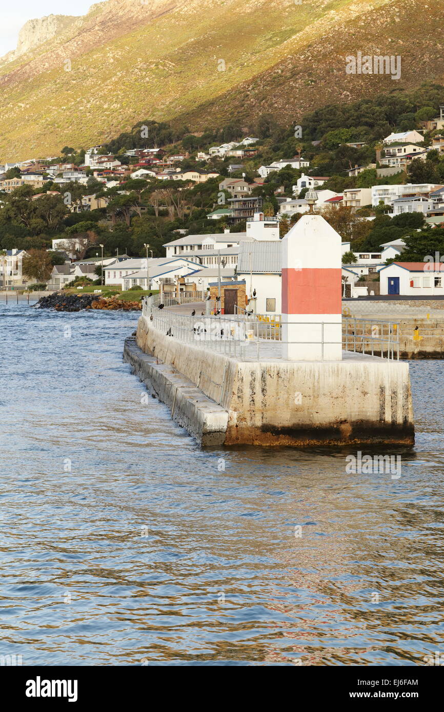 Pier in Gordon's Bay harbour on the False Bay coast Stock Photo - Alamy