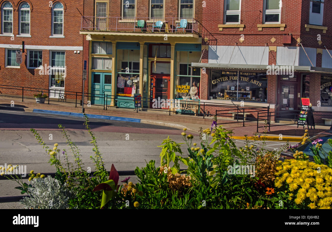 Street scene in McGregor, Iowa showing the Paper Moon book store and ...