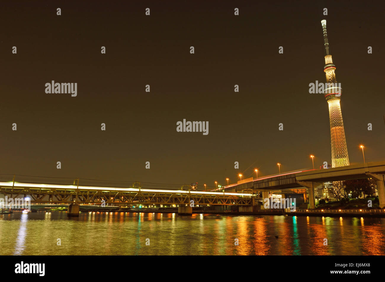 Night tokyo space hi-res stock photography and images - Alamy