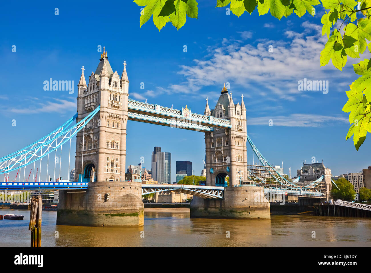 Tower bridge hi-res stock photography and images - Alamy
