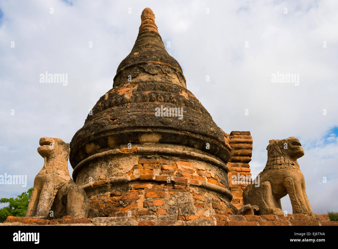 Bagan pagoda hi-res stock photography and images - Alamy