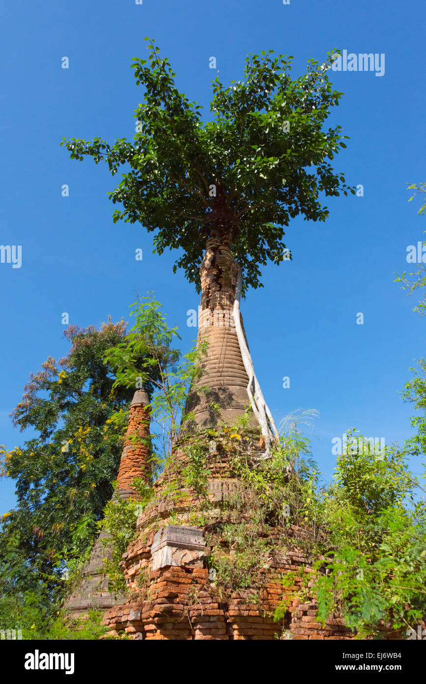 Indein Stupa Complex, Inle Lake, Myanmar Stock Photo - Alamy