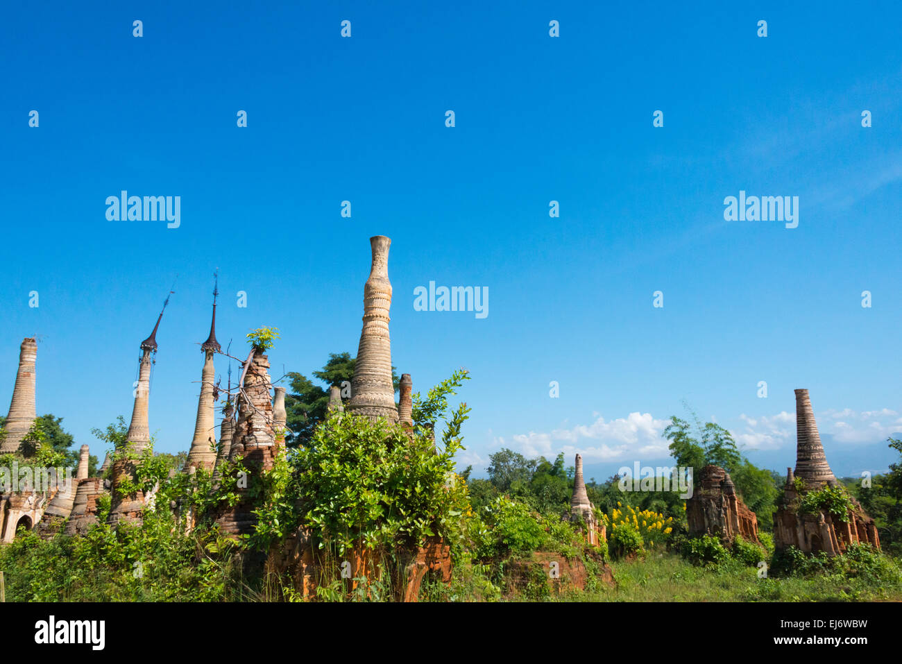 Indein Stupa Complex, Inle Lake, Myanmar Stock Photo - Alamy
