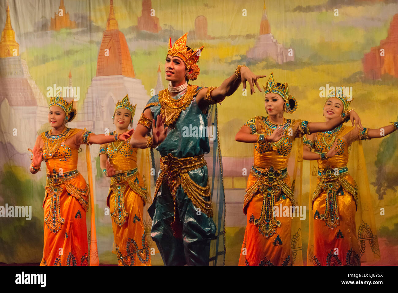 Traditional dance performance, Yangon, Myanmar Stock Photo - Alamy