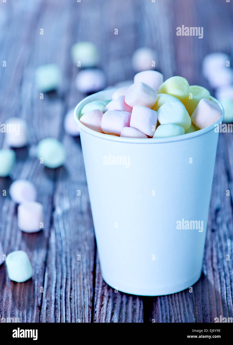 marshmallow in paper cup and on a table Stock Photo - Alamy
