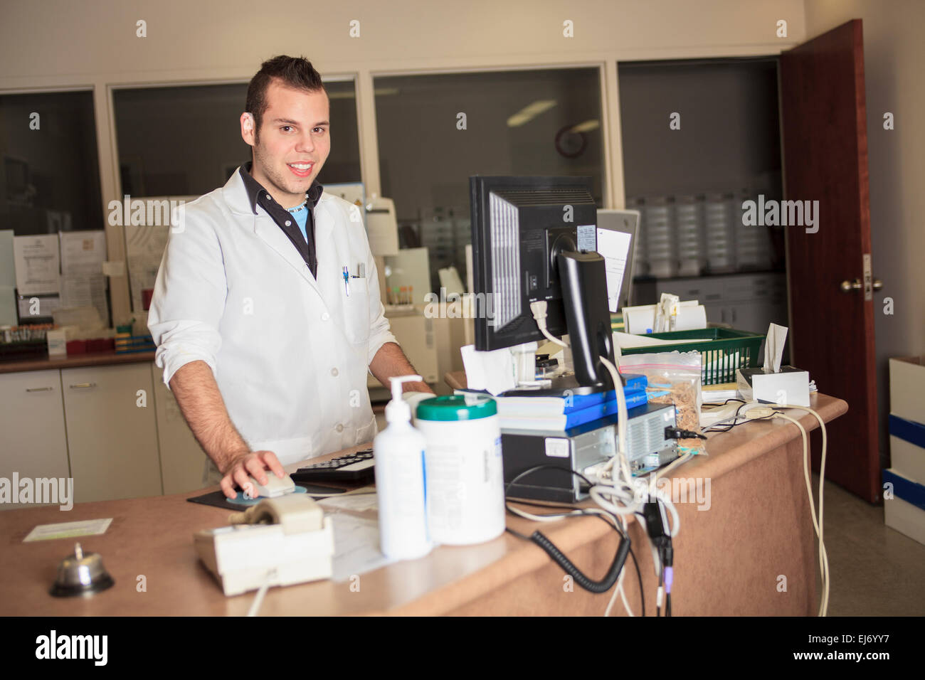 scientist at work in a laboratory Stock Photo - Alamy