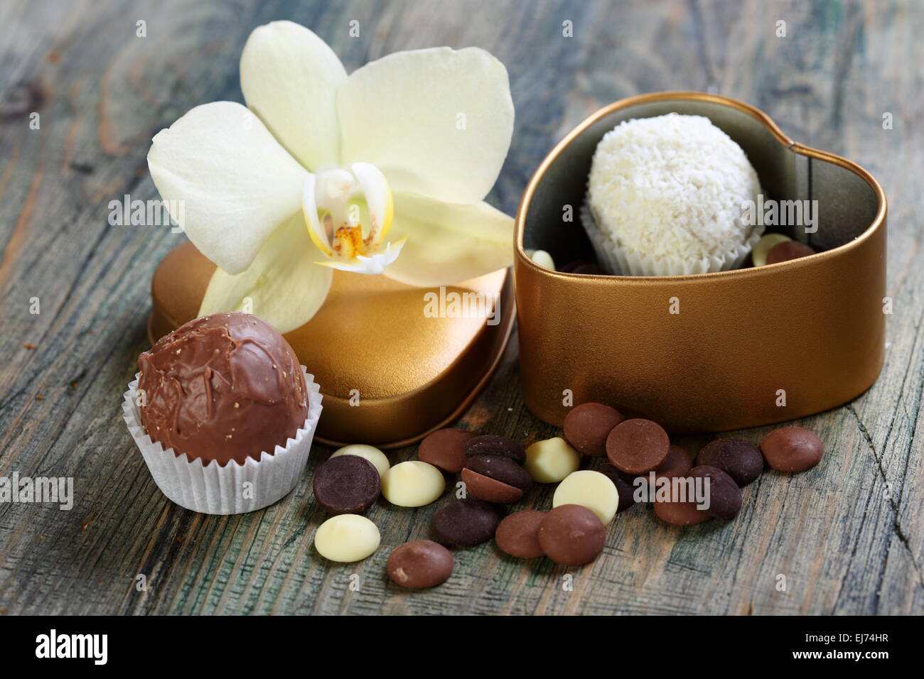 Handmade chocolates hi-res stock photography and images - Alamy