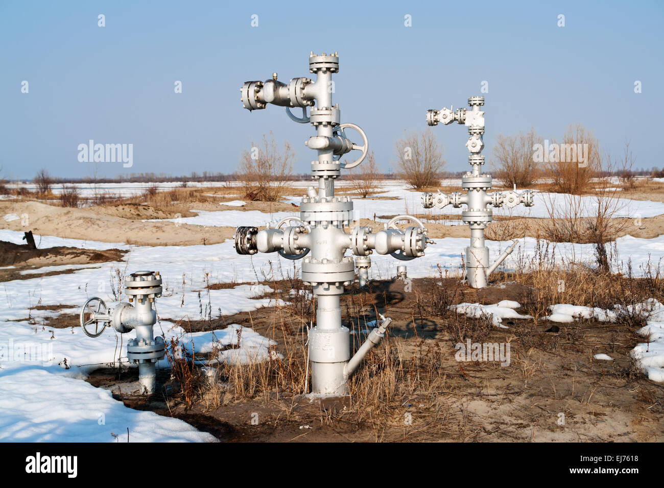 Wellhead hi-res stock photography and images - Alamy