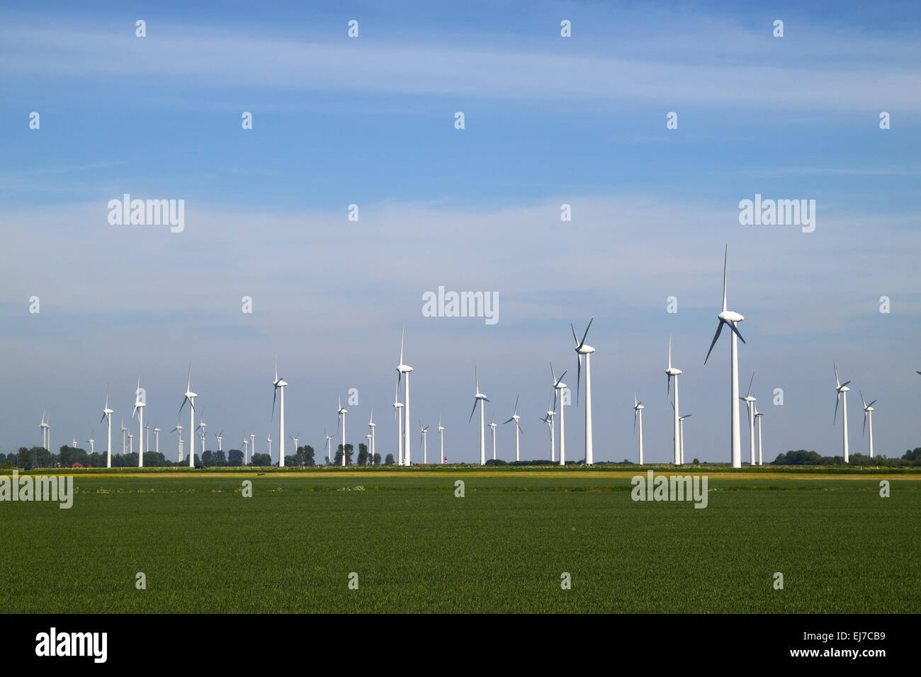 Windanlage hi-res stock photography and images - Alamy