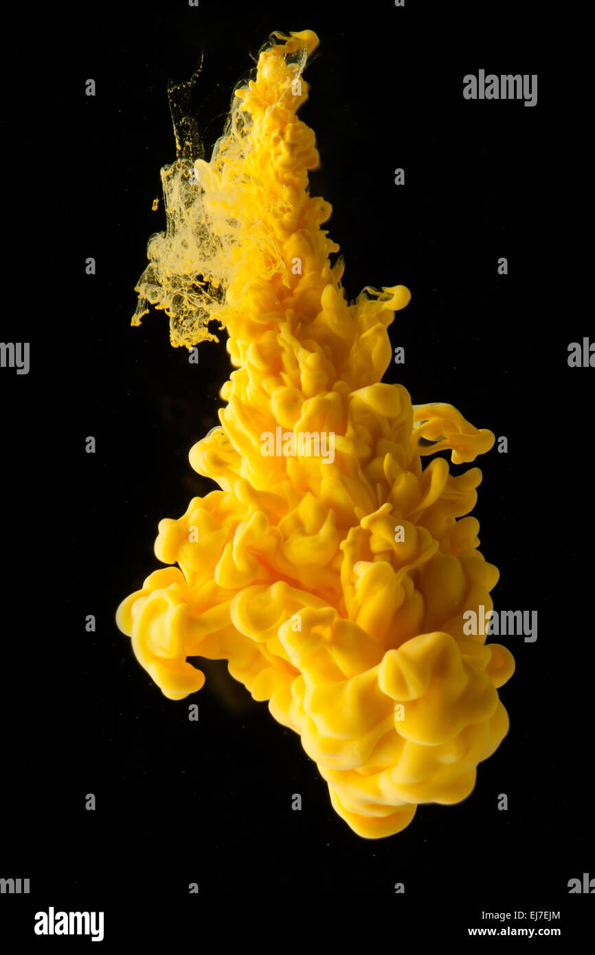 Change ink in water hi-res stock photography and images - Alamy