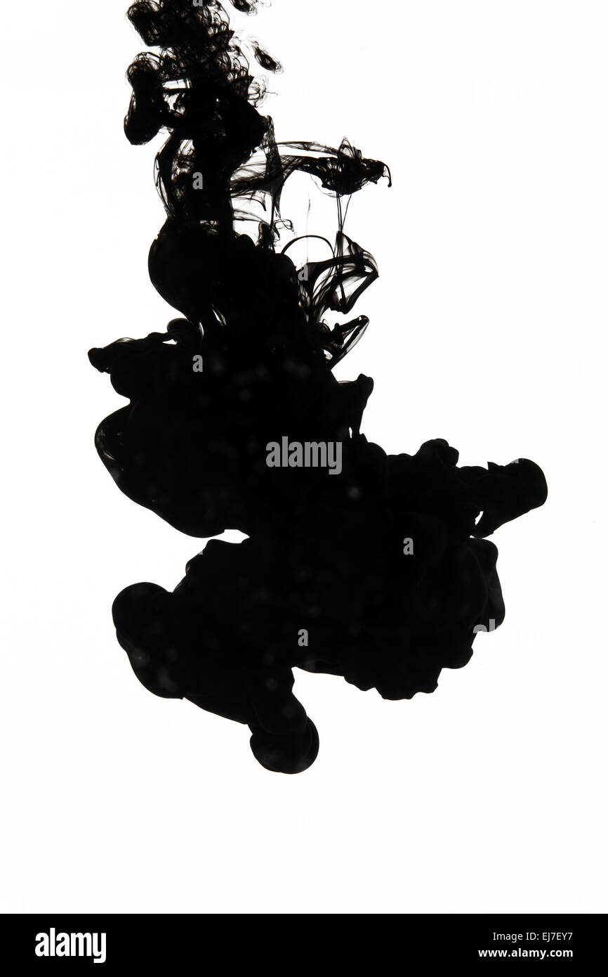 Black ink in the water Stock Photo - Alamy